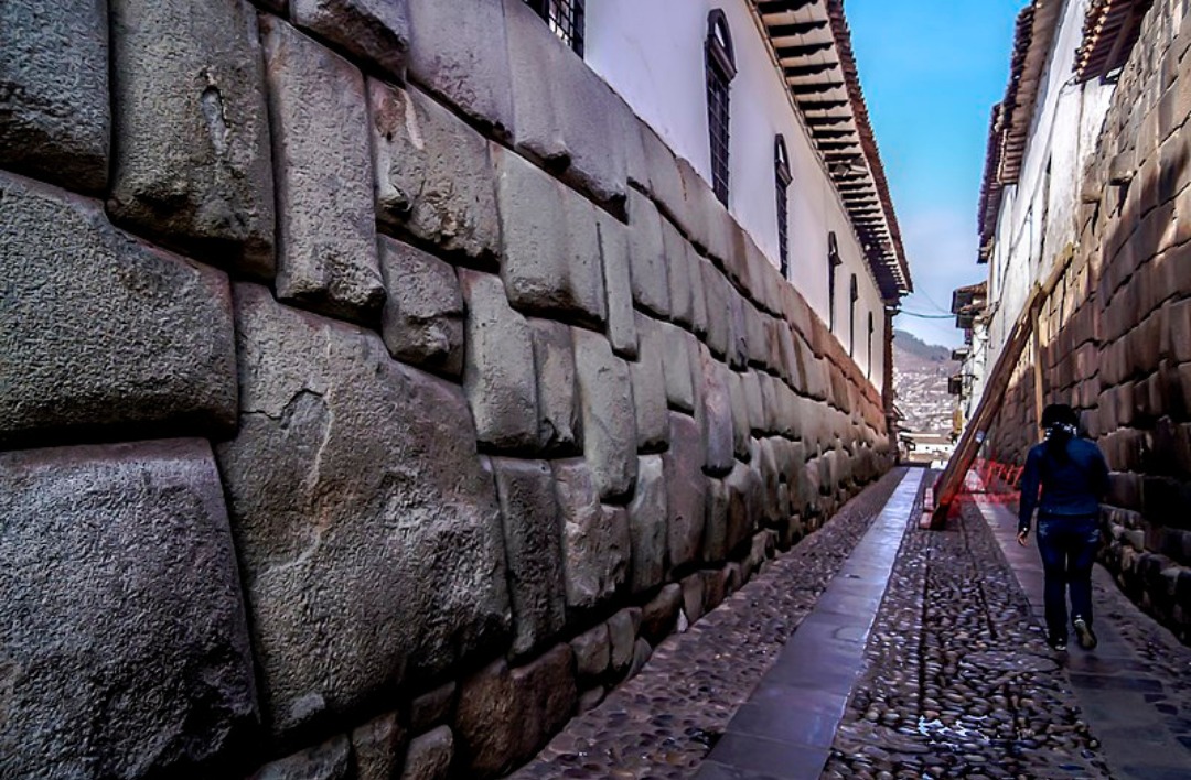 5 Calles Emblemáticas del Cusco: Historia, Cultura y Tradición ...